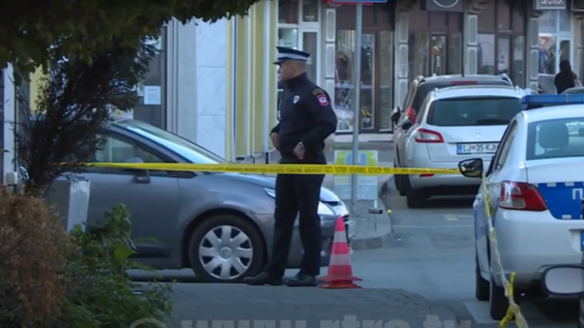 Prvi snimak ispred noćnog kluba gde je ubijen inspektor: Jake snage policije svuda u Bijeljini ...