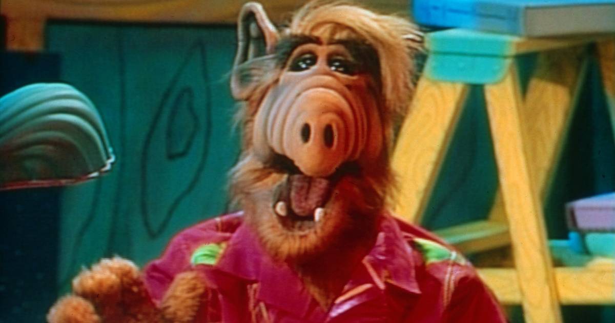 Alf powraca do telewizji! Nowe odcinki kultowej serii z lat 80-tych - Noizz
