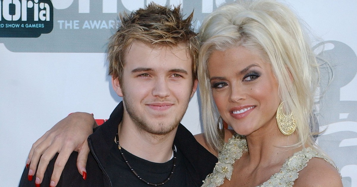 Anna Nicole Smith died of an accidental drug overdose at the age of 39 ...