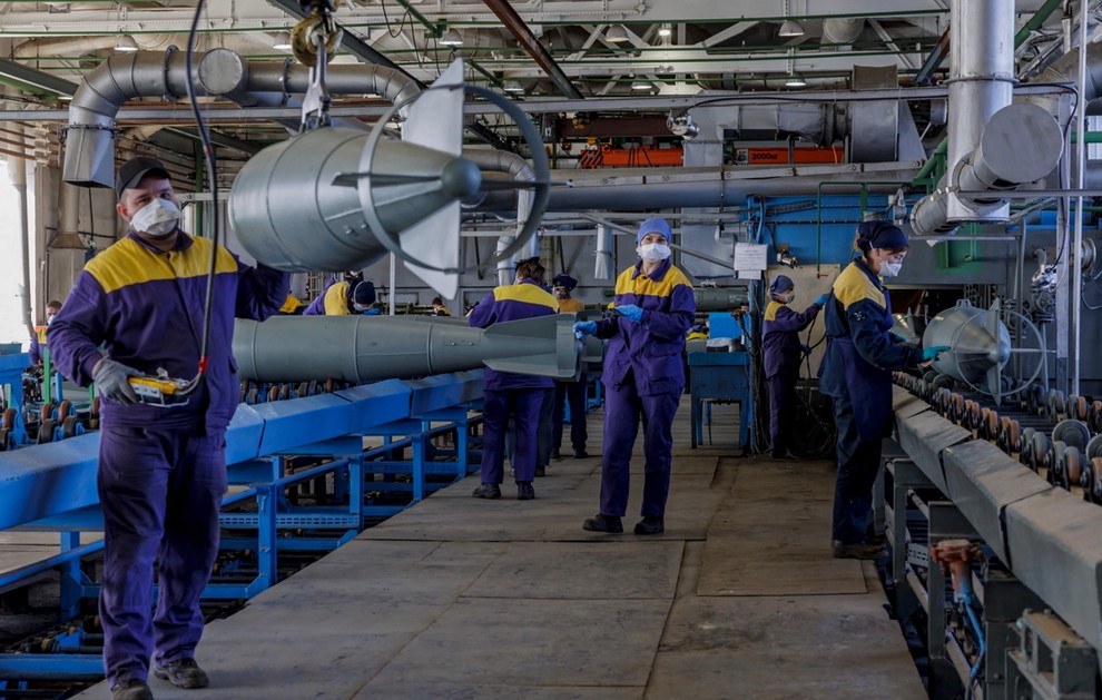 Így készülnek az orosz katonai felszerelések - Blikk