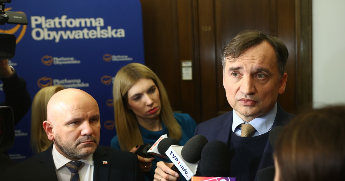 Zbigniew Ziobro uderza w Adama Bodnara ws. prokuratora Ostrowskiego. "Zegar tyka"