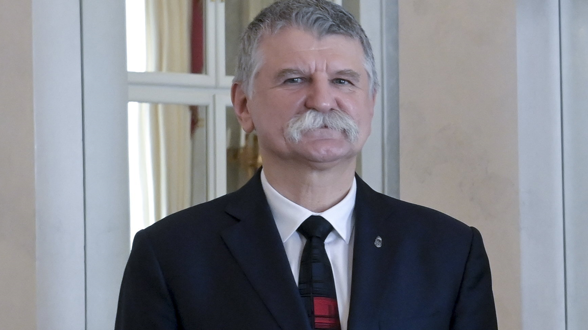 Kövér László elismeri, hogy lemaradtak a tanárok fizetései - Blikk