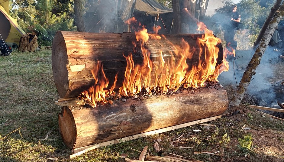 Dakota, nodia, fińskie — jak palić ognisko? Te rodzaje warto znać ...