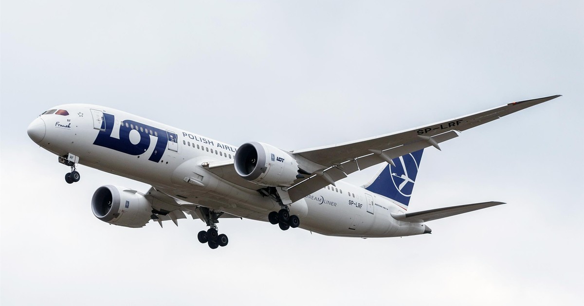 Samolot LOT-u z USA przyleciał do Polski godzinę szybciej. Padł rekord