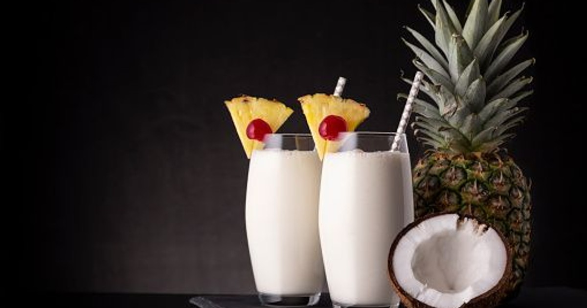Pina Colada — przepis na kokosowy koktajl w Twoim domu