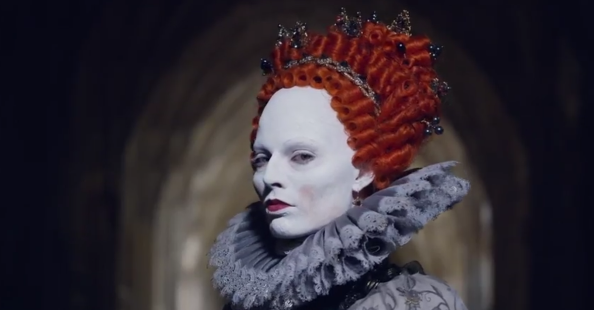 Margot Robbie jako Elżbieta I a Saoirse Ronan jako Maria Stuart. "Maria ...