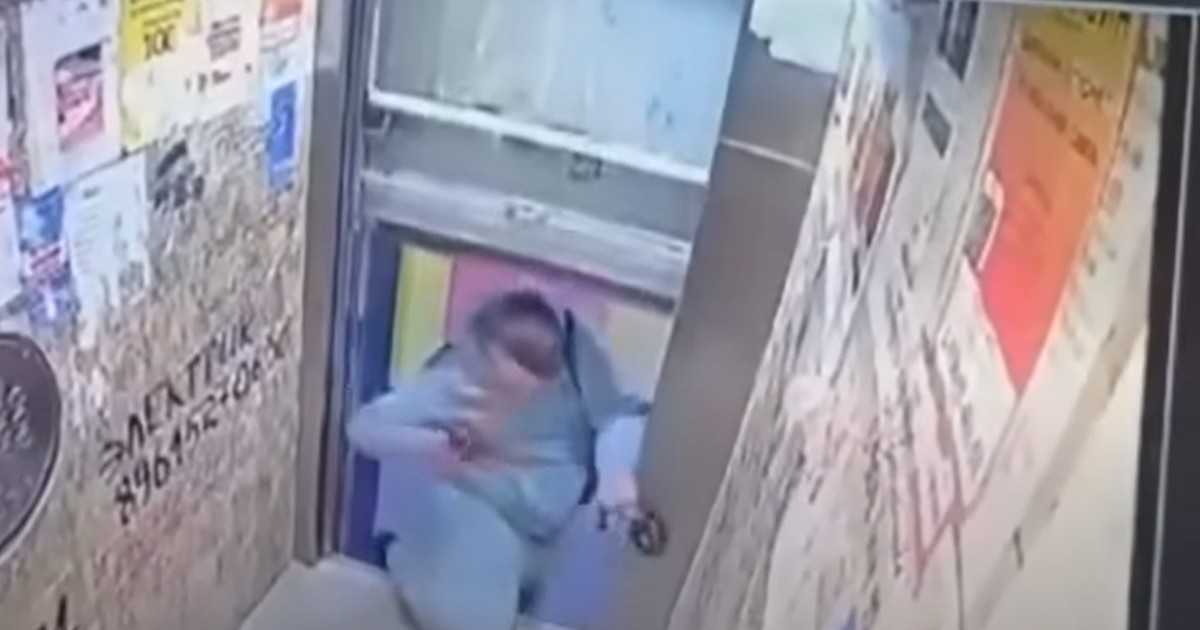 Rosja. Zepsuta winda niemal odcięła głowę mężczyźnie