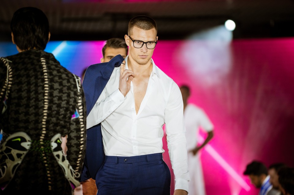 Mistera Supranational 2023. Daniel Tracz ubiega się o tytuł ...