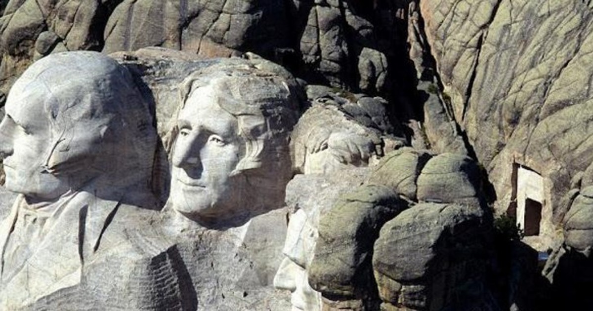 There's a secret room inside Mount Rushmore that stores important US ...