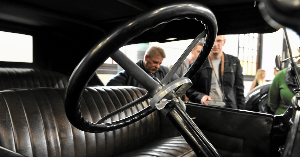 Prototypy samochodu beskid w krakowskim Muzeum Inżynierii Miejskiej ...