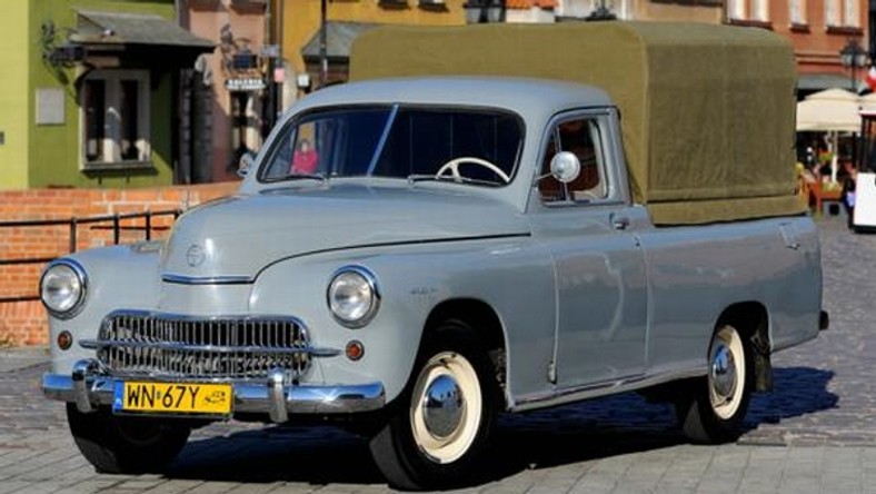 Warszawa Pick-up: dziwna historia - Wiadomości