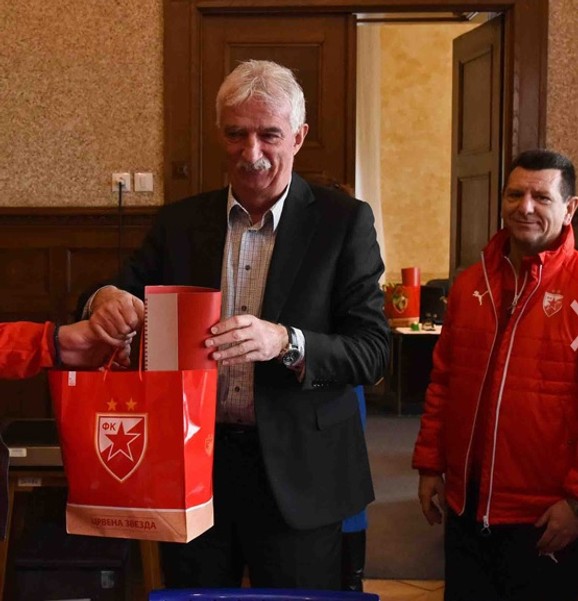 Dragan Kićanović ugostio fudbalere Zvezde u Trstu