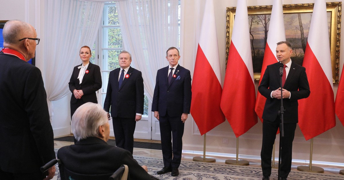 Prezydent Polski wręczył odznaczenia państwowe - GazetaPrawna.pl
