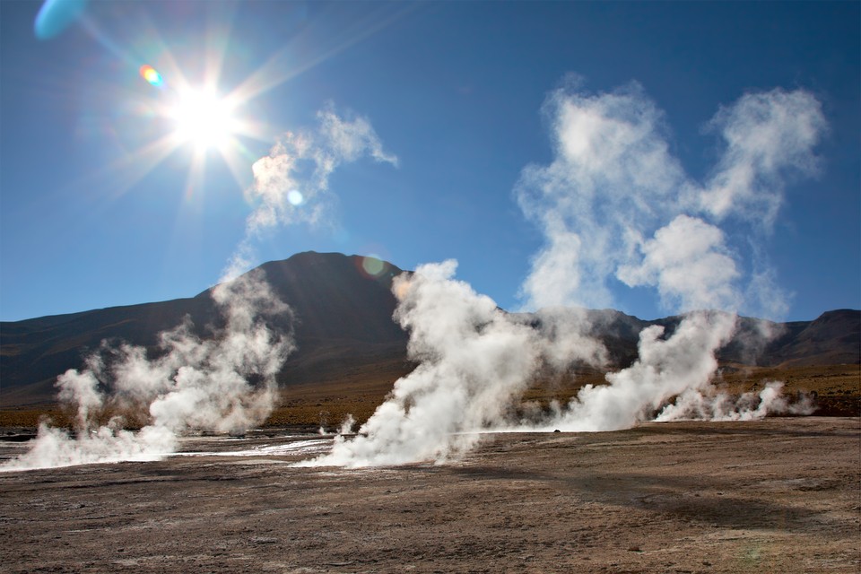 Gejzery El Tatio na pustyni Atacama w Chile - Podróże