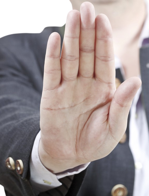 Gesty palcami, dłoni za granicą, jakich unikać - Podróże