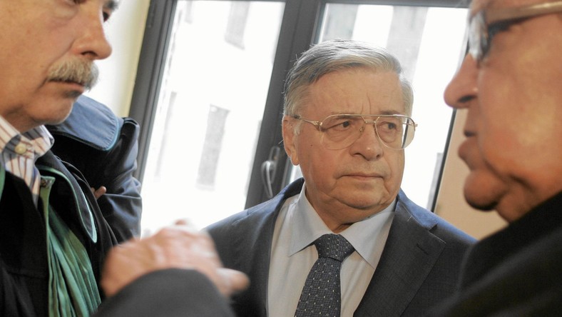 Korupcja i "lewe" zwolnienia lekarskie, żeby uniknąć więzienia. Lew ...