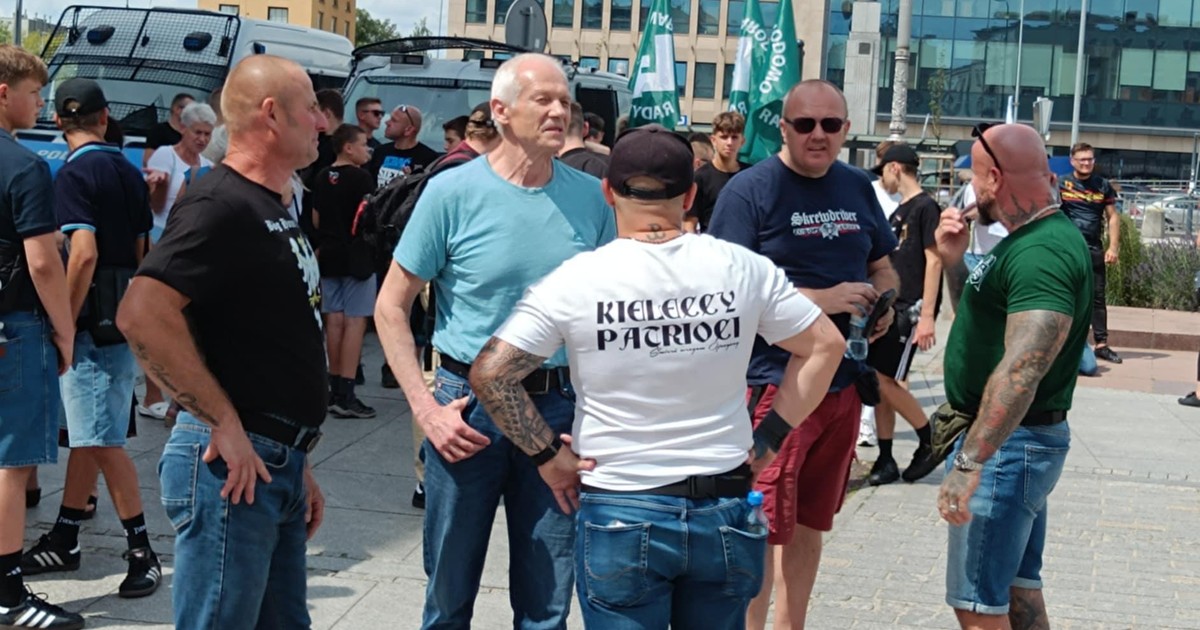 Kontrowersje w Kielcach. Janusz Waluś pojawił się na proteście ...