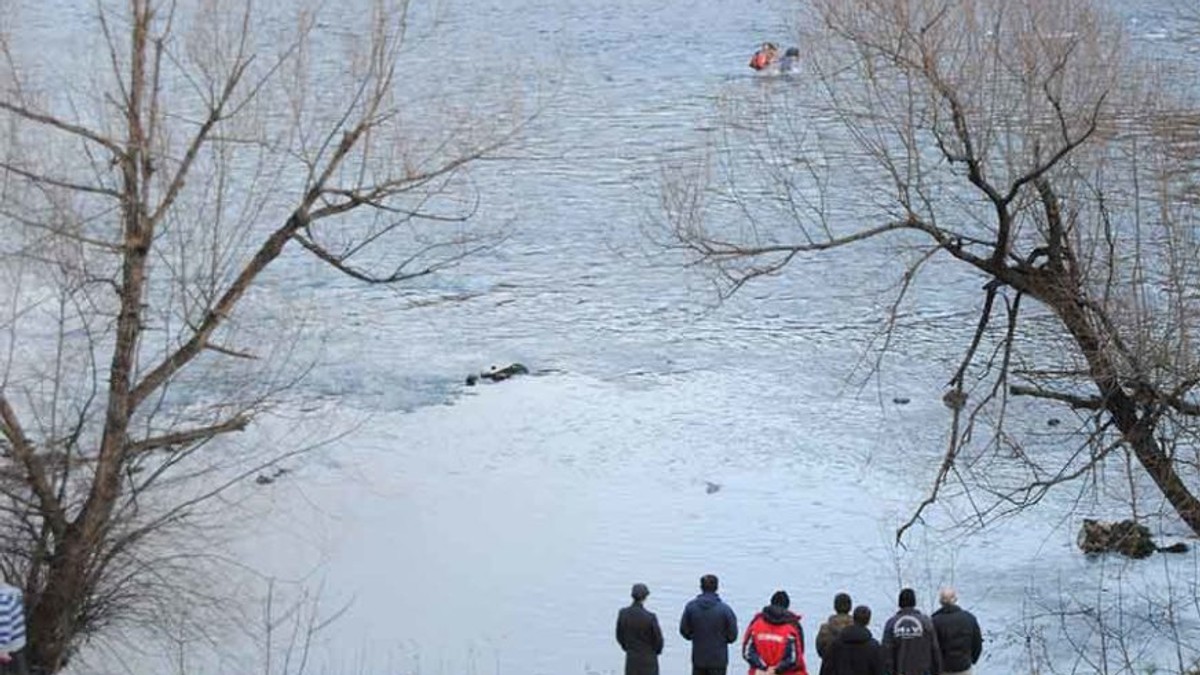 "Čuo sam kako zove u pomoć, trčao sam bos da je uhvatim" Hrabri vojnik ...
