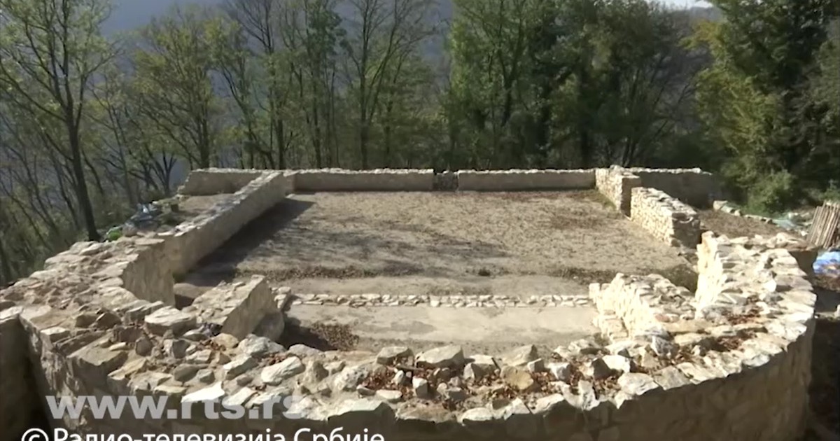 Arheolozi kod Malog Zvornika pronašli krstionicu i novac iz doba cara ...
