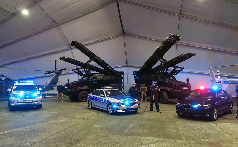 Polski TUR VI kulom się nie kłania! Oto nowe opancerzone auta policji ...