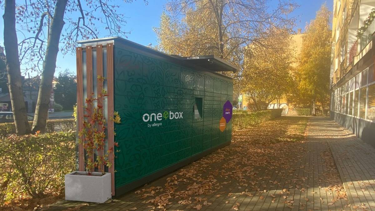 Allegro wprowadza na rynek ekologiczne automaty do paczek One Box