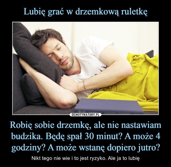 Światowy Dzień Drzemki w Pracy. Zobacz najlepsze memy - Kobieta