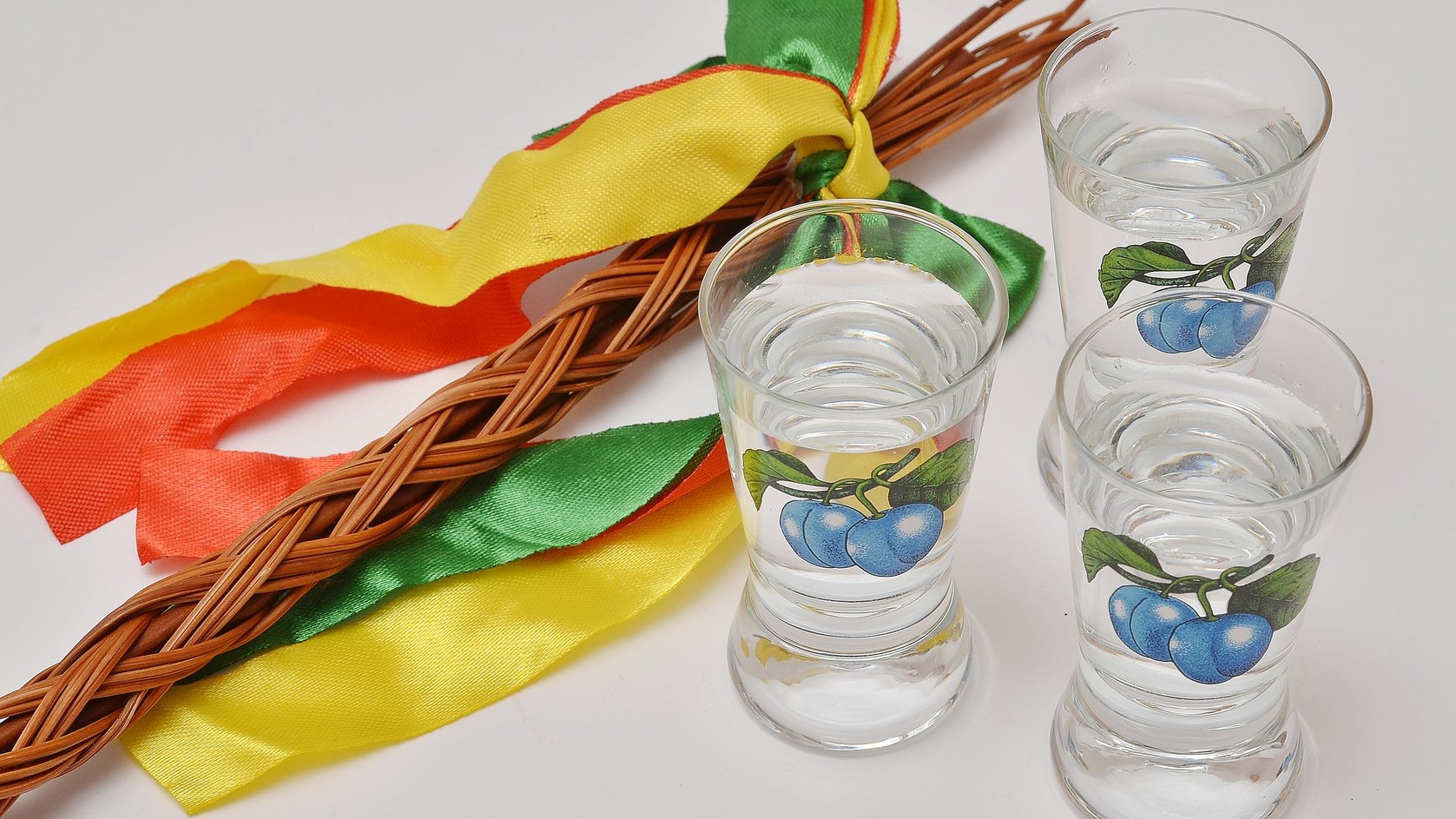 Čo nikdy nejedzte, keď pijete alkohol? Vaša pečeň si s týmto neporadí ... Čo nikdy nejedzte, keď pijete alkohol? Vaša pečeň si s týmto neporadí ...