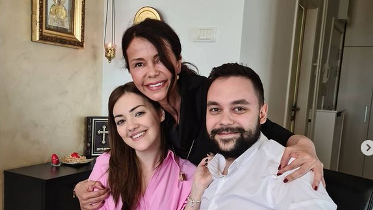 Jelena Bačić Alimpić postala baka - Blic