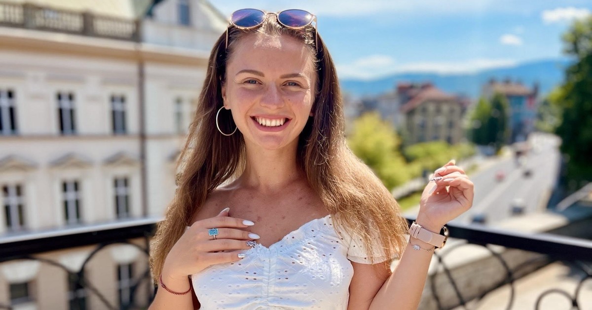 Ukrainka w Polsce uczy bachaty. "Mam ogromne szczęście. Lubię to nowe życie" - Kobieta