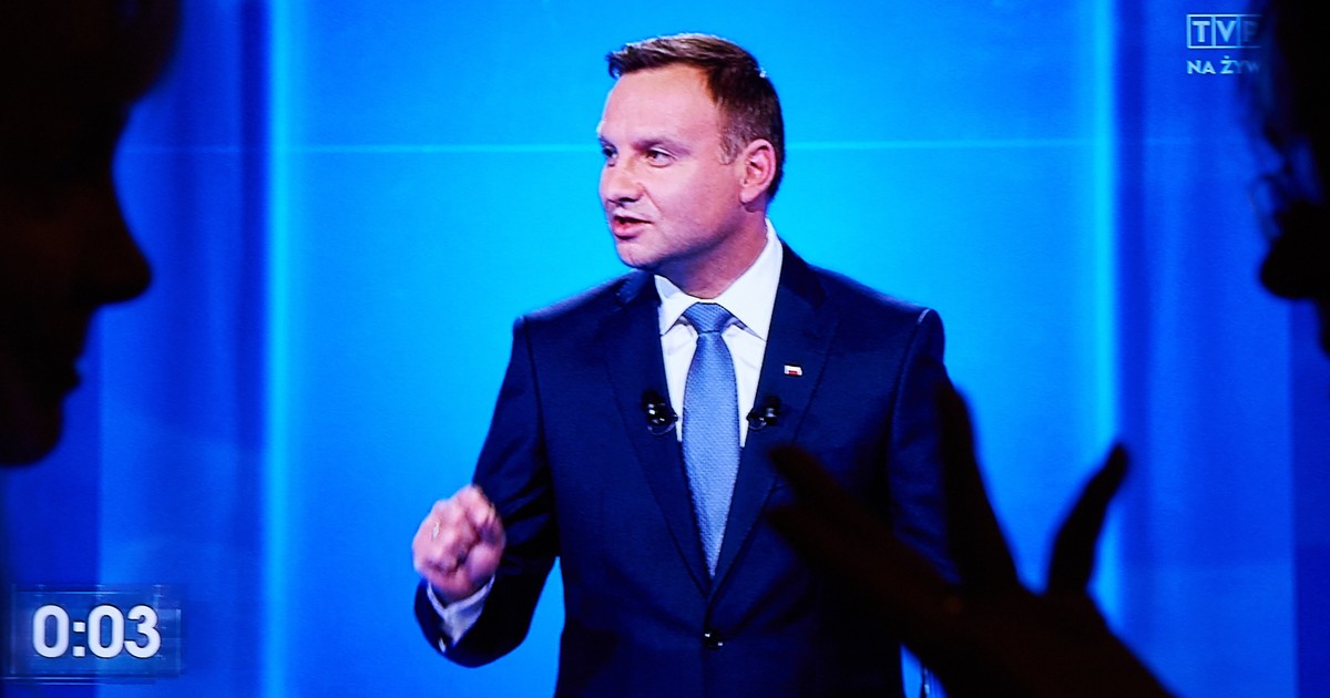 Dr Maj: przez nerwowy tik wyszło zdenerwowanie Andrzeja Dudy - Wiadomości