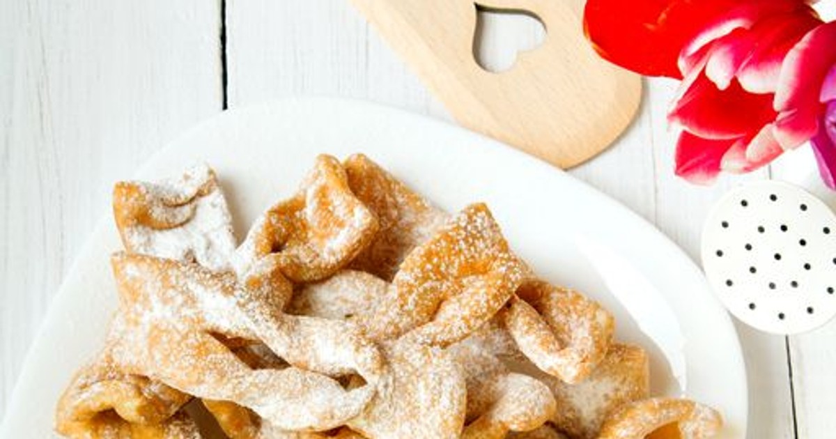 Faworki – przepis na domowy chrust