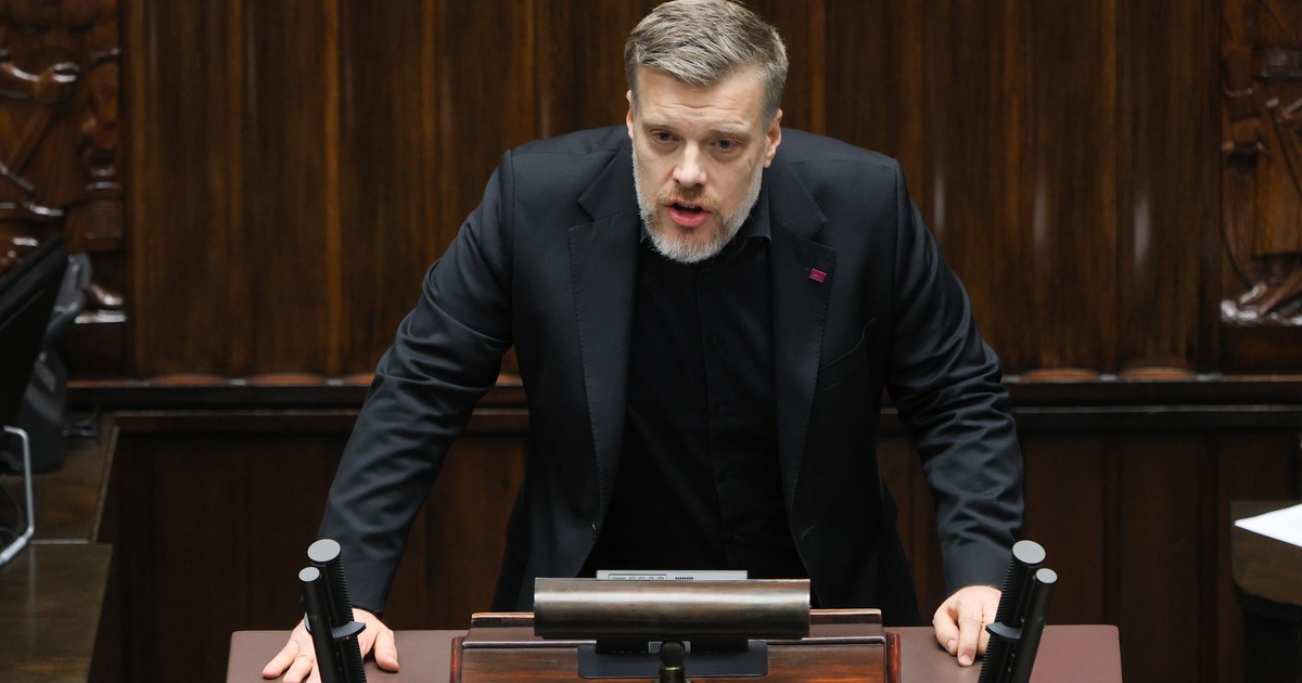 Adrian Zandberg uderza w ministra po tekście Onetu. "To naprawdę ...