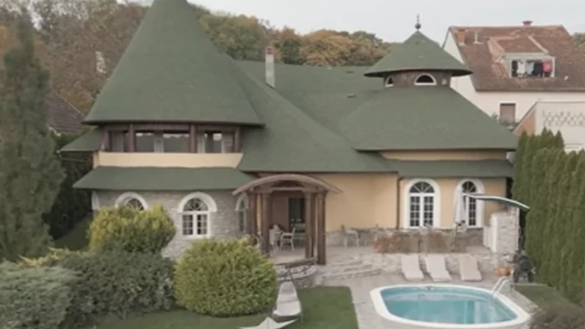 Folker izdaje vilu za 700 evra po danu, kolege kažu da je stipsa jer im ne da popust: "Oni imaju ...