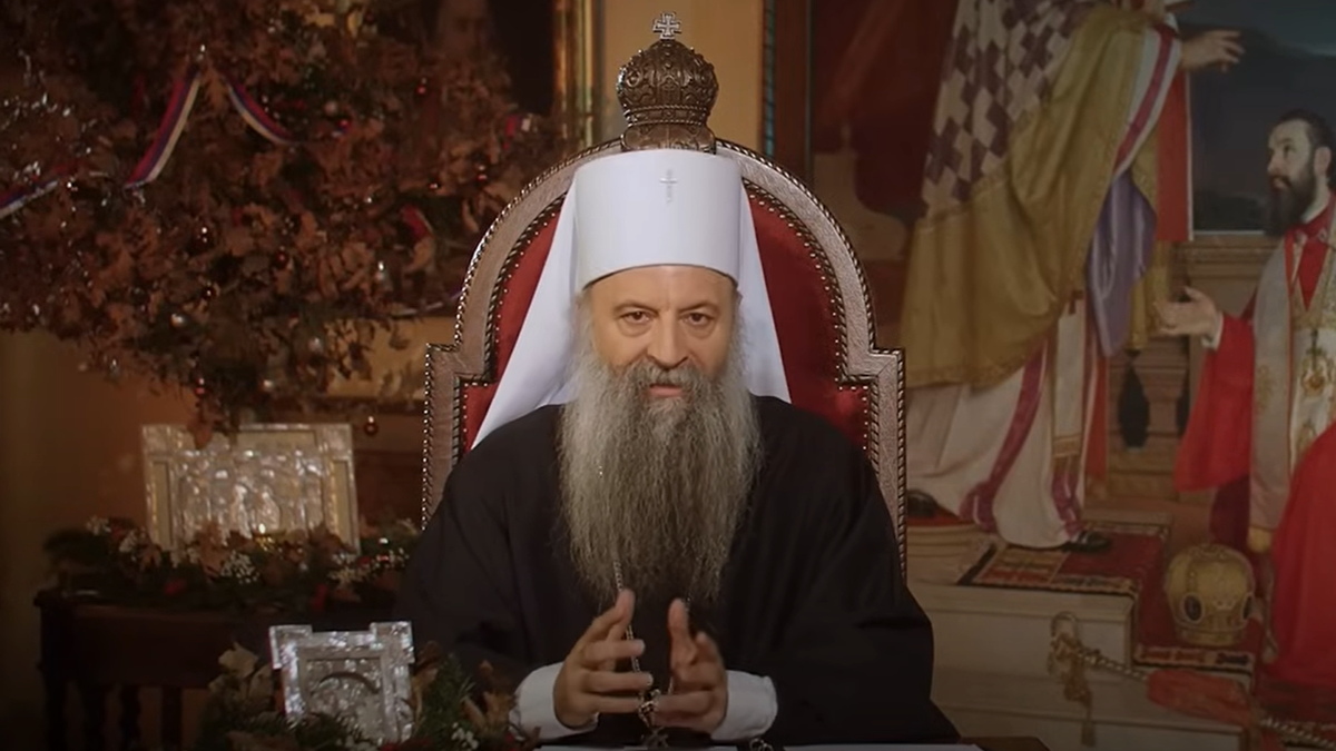Božićna poslanica Patrijarha Porfirija: Molimo se za mir svuda u svetu - Blic