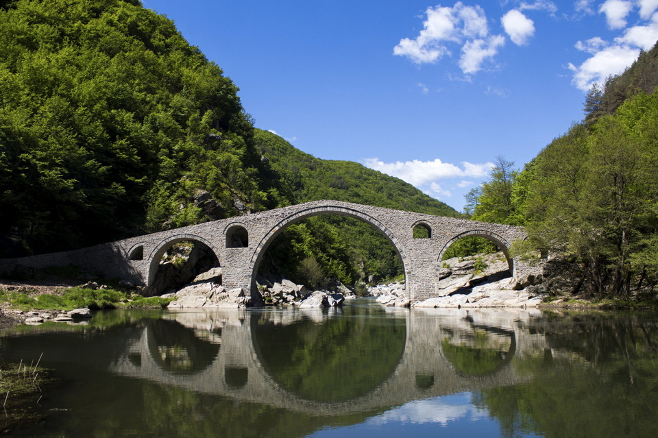 Rodopy w Bułgarii - szlaki, przewodnik po atrakcjach i ośrodkach - Podróże