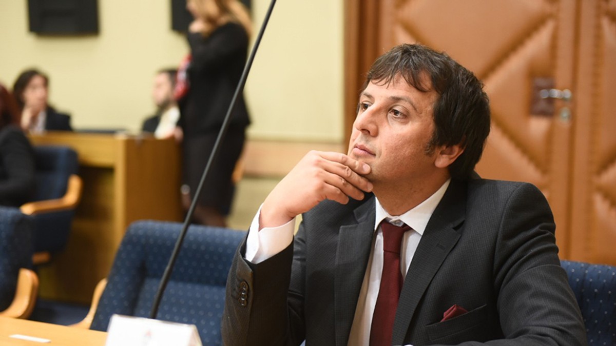 "Ako se ne ogradite od svog pulena, snosićete posledice" Vukanović dao ...