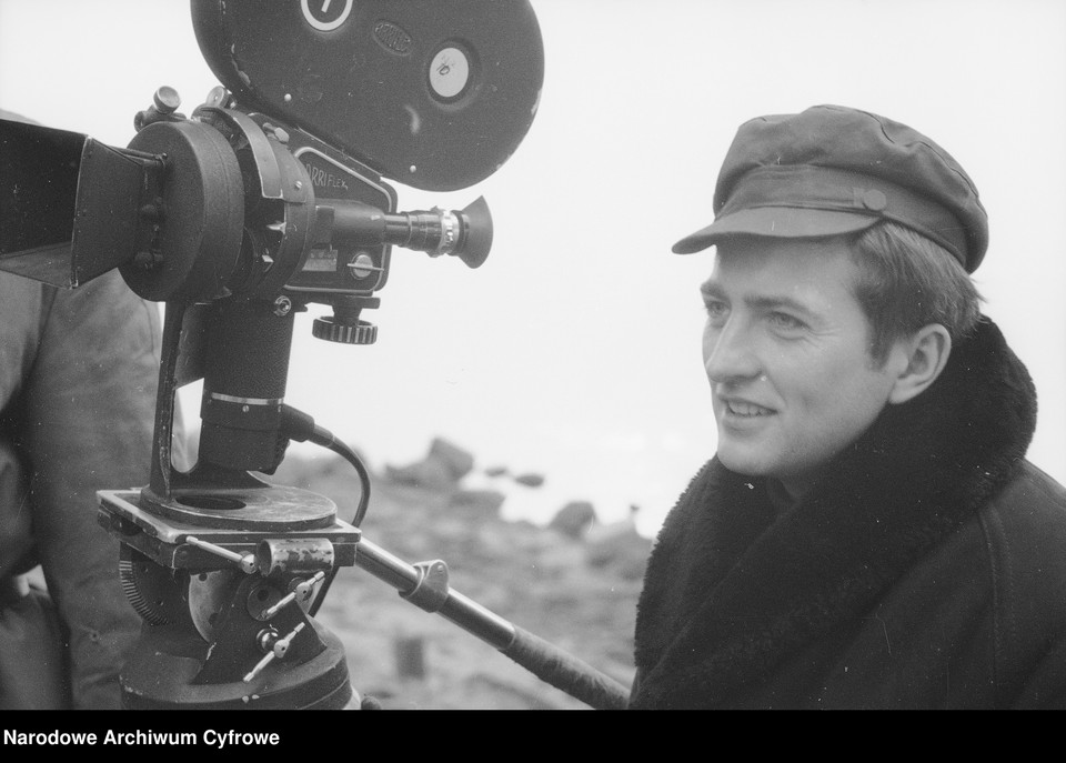 Była gwiazdą "Czterej pancerni i pies". Mąż zdradził ją z pokojówką - Plejada.pl