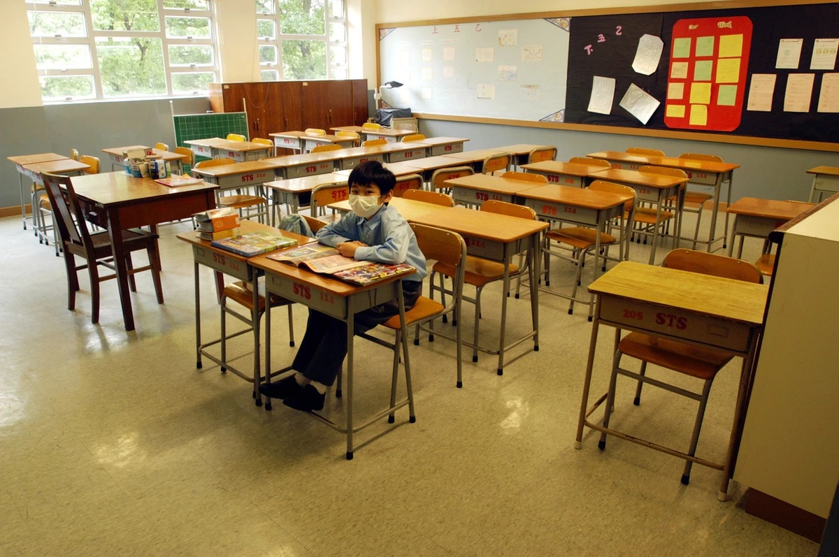 KINEZI NEMOĆNI PROTIV PANIKE: Iz grada koji je žarište opasnog virusa ...