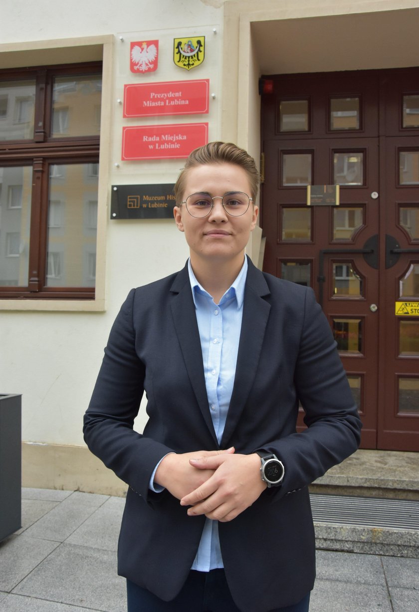 Smród nie daje im żyć. Akcja jak u Barei