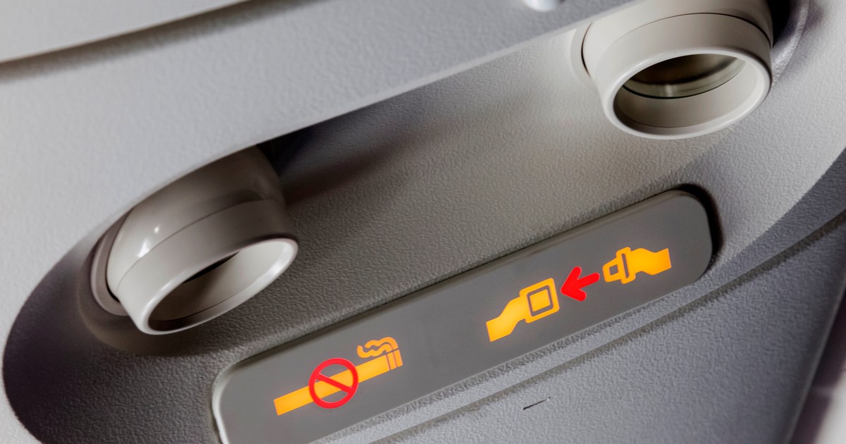 Top 10 Bumpiest Flight Routes in North America 2023: Turbulence Ranking ...