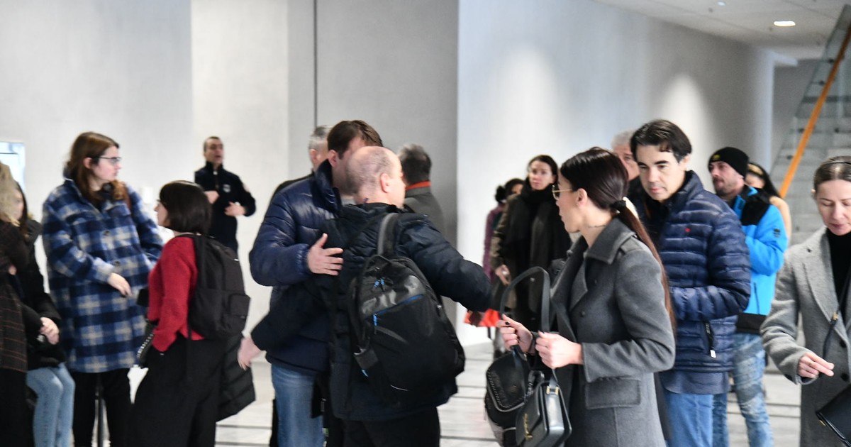 Roditelji dece ubijene u OŠ "Vladislav Ribnikar": "Deca bi nam bila ...