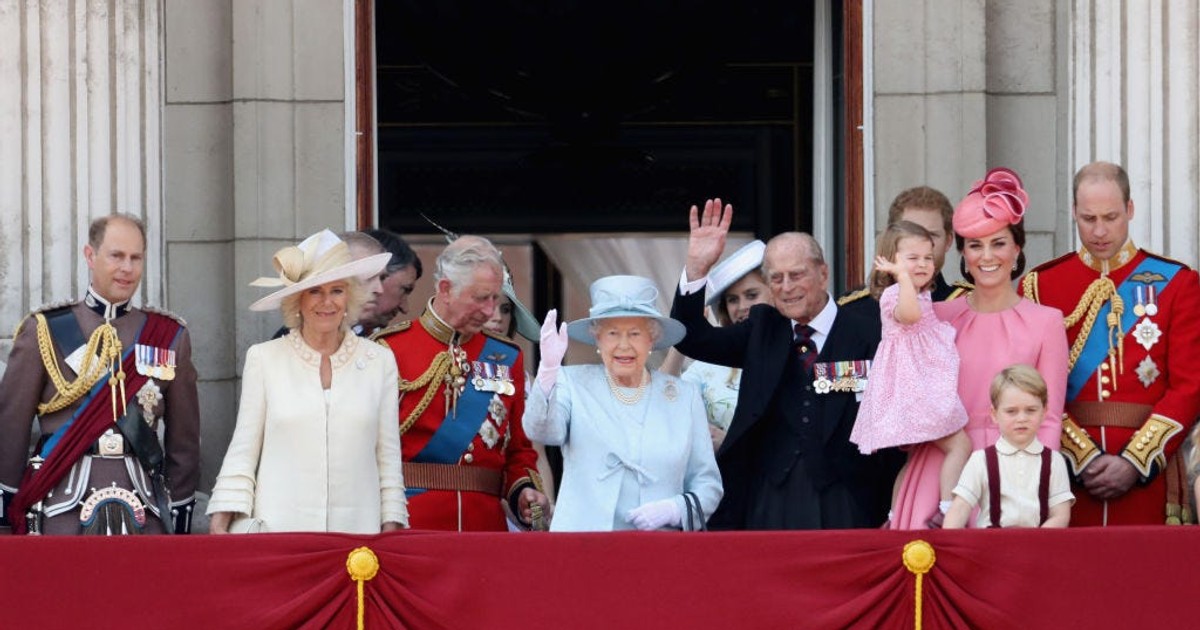 Here's a look at the British monarchy's full family tree for the past ...