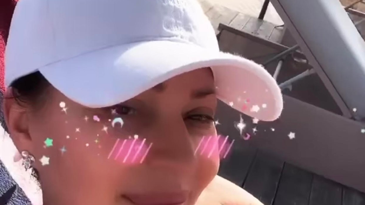 ceca raznatovic kipar kupaci - Blic