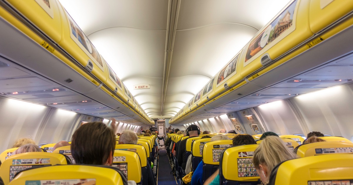 En rekke om bord på Ryanair-flyet fra Norge. Polakker bøtelagt ...