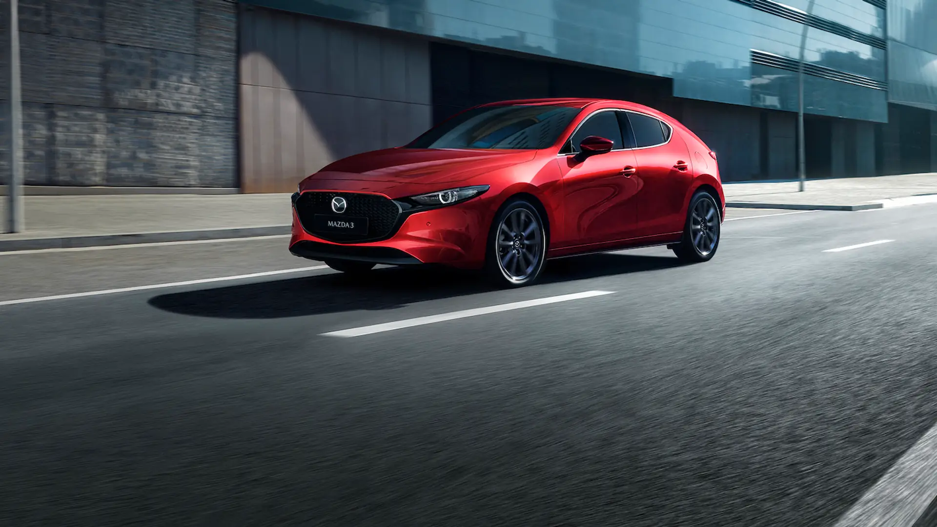 Mazda 3 M Hybrid. Kompakt o sportowym usposobieniu - Auto Świat