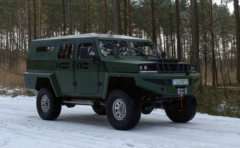 Autobox Honker AH 20.44 już jeździ. Nowy polski samochód dla wojska ...