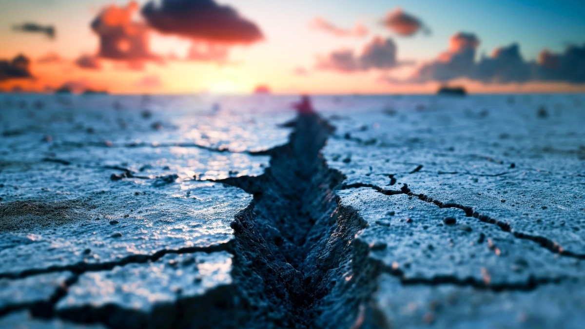 Indija se cepa na dva dela i to horizontalno - Blic