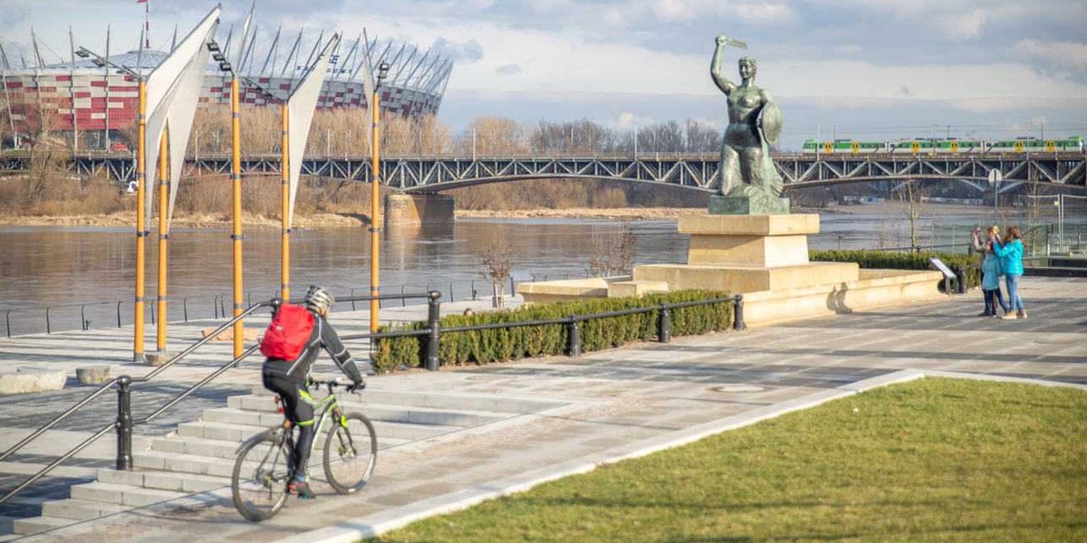 Bulwary wiślane: kolejny wyremontowany odcinek już otwarty - Wiadomości