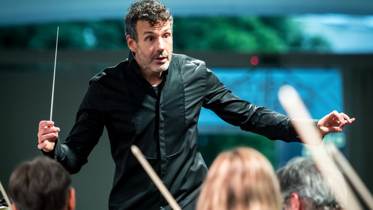 Aleksandar Marković, pierwszy gościnny dyrygent Sinfonii Varsovii ...