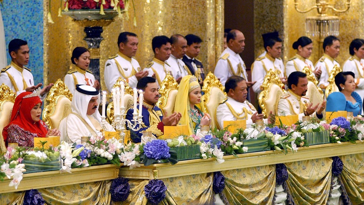 Sultan od bruneja oženio skandaloznog sina na naglamuroznijoj svadni na svetu - Žena.rs